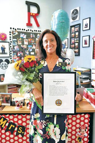 School District Honors 2024 Teacher of the Year | Edison Park’s Maria ...